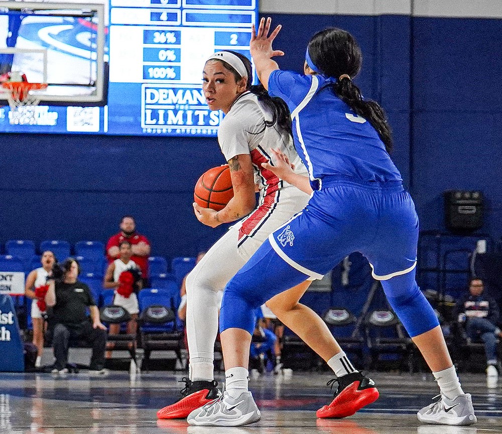 FAU WBB Soars Past Memphis on Senior Night Behind Perry's Dominance ...