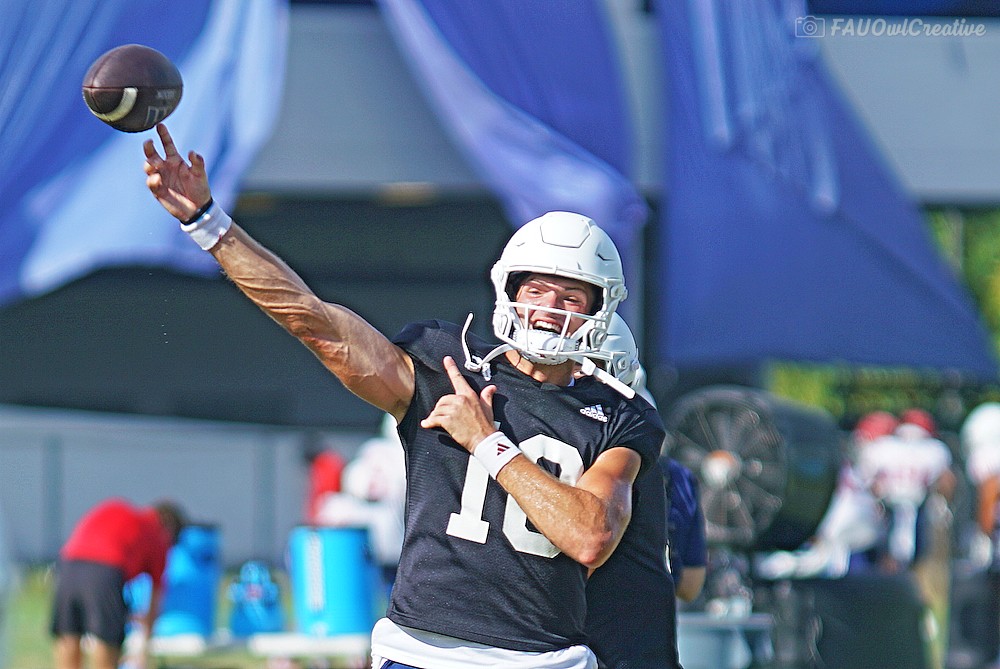 2025 FAU Football Fall Camp Day 11 – The Quarterbacks