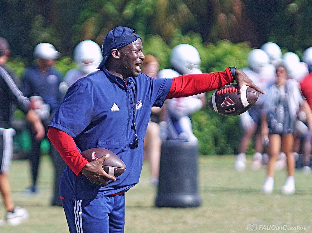2025 FAU Football Fall Camp Day 10 – The Cornerbacks - FAU Owls Nest